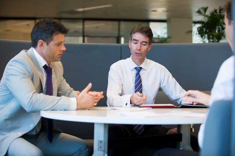 Digital Signage for Workplace Safety and Compliance | iCatcher Digital ...